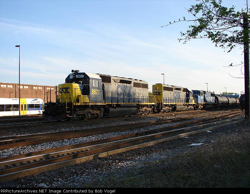 CSX 8871